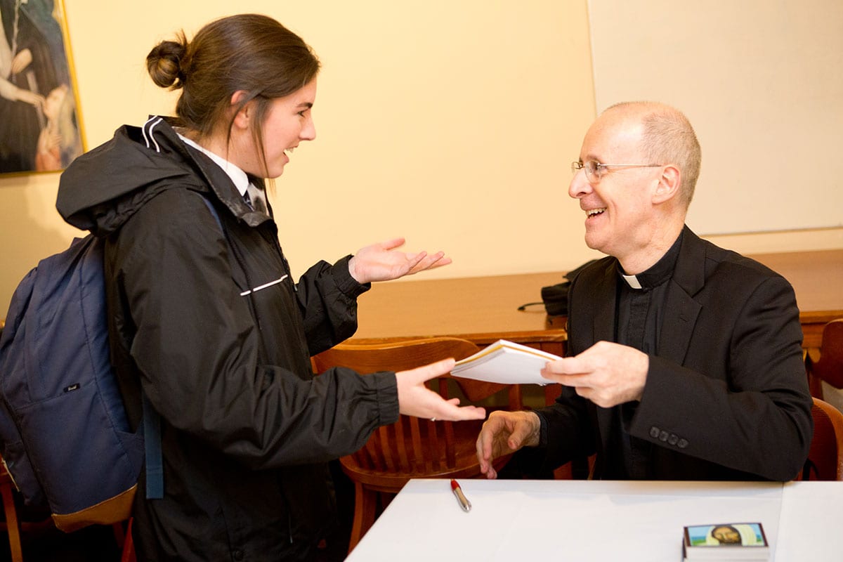 Rev. James Martin, S.J. discusses the dual natures of Jesus – PC News