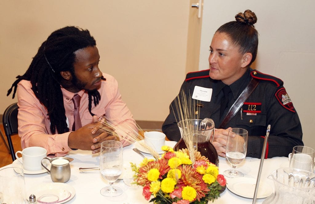 Ex-Major Leaguer advises student-athletes to build relationships, brand ...