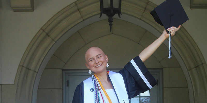 Top scholar Sarah Downey '24 won't let cancer keep her from commencement